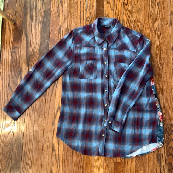 Tolani | Tops | Tolani Blue And Maroon Plaid Flannel Shirt W Crushed ...
